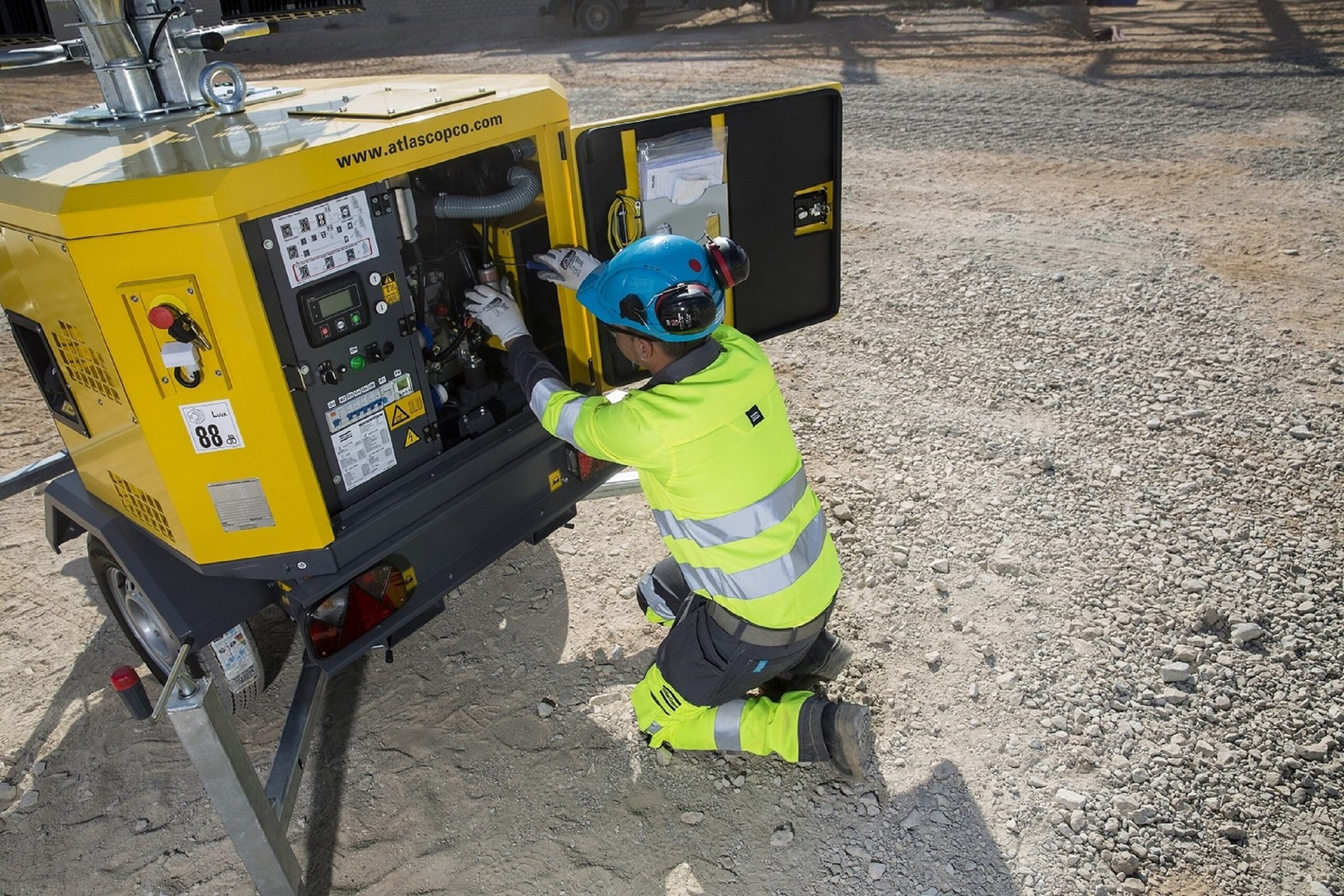 Keep the job site lights on and improve productivity and safety with ...